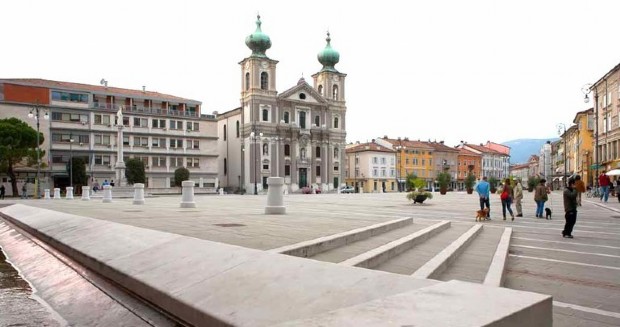 Alla scoperta di piazza Vittoria, crocevia tra arte e storia - L'oppure
